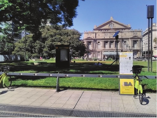 Sociabilidades en las plazas de Buenos Aires. Usos, usuarios y diseño ...