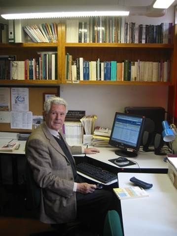 Capel, Horacio (2019). Azares y decisiones. Recuerdos personales ...